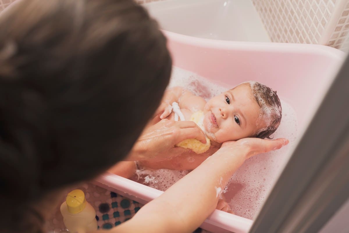 Rutina para relajar a tu bebé antes de dormir, ¡infalible! | Entre ...